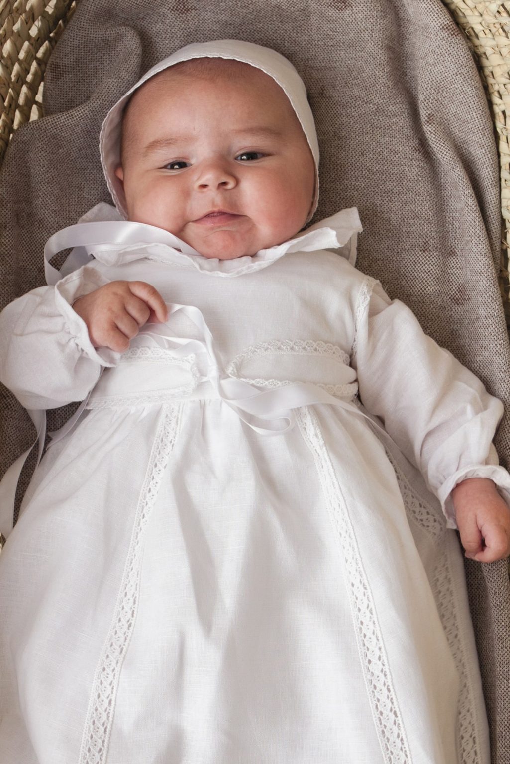 Faldón cruzado original para bautizo | Quémono