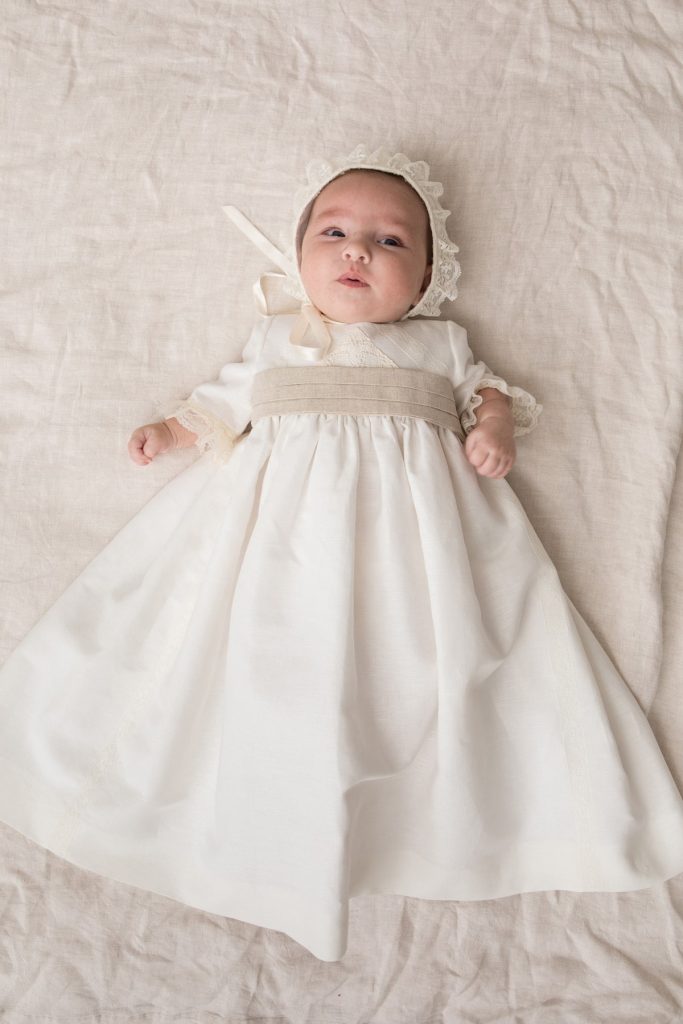 Faldones modernos de bautizo 2025 | Quémono